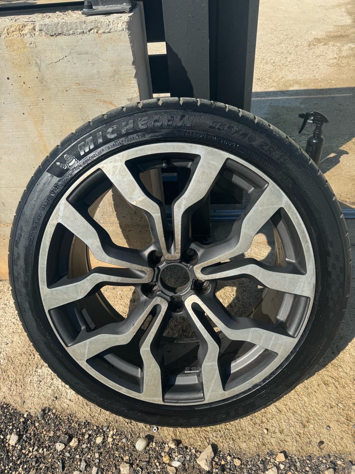 Gume ljetne Michelin 255/40/19 4 kom. + felge