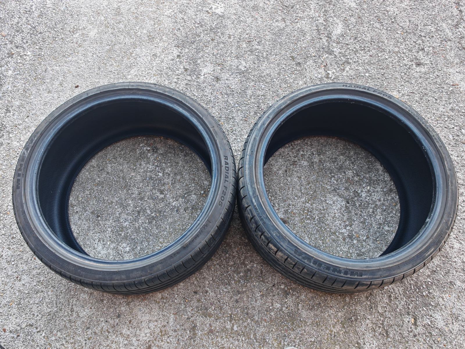 Gume ljetne Minerva 275/30/20 2 kom.