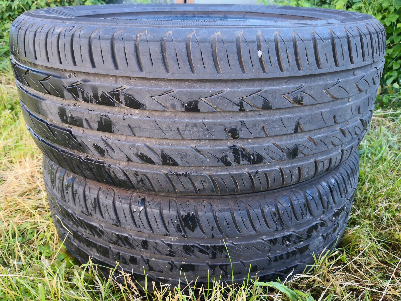 Gume ljetne Ostalo 235/55/19 2 kom.dot 22