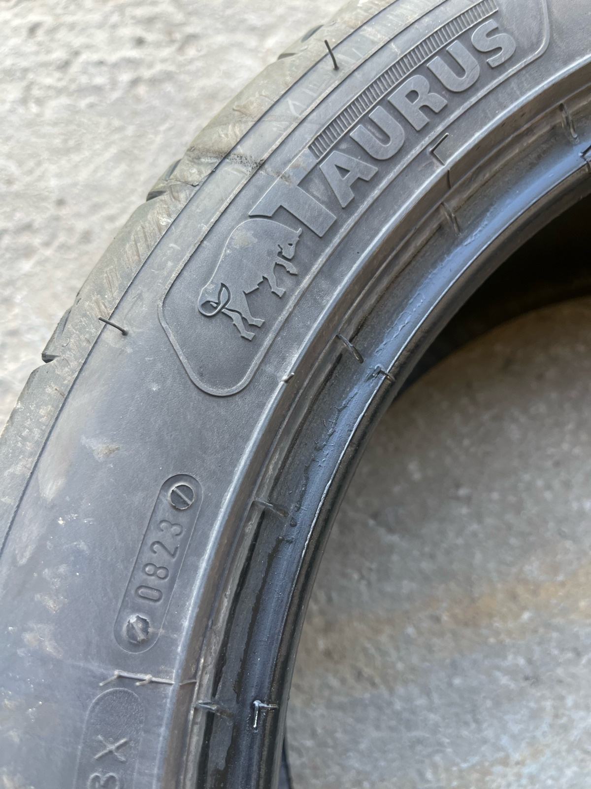 Gume ljetne Taurus 225/45/17 2 kom.