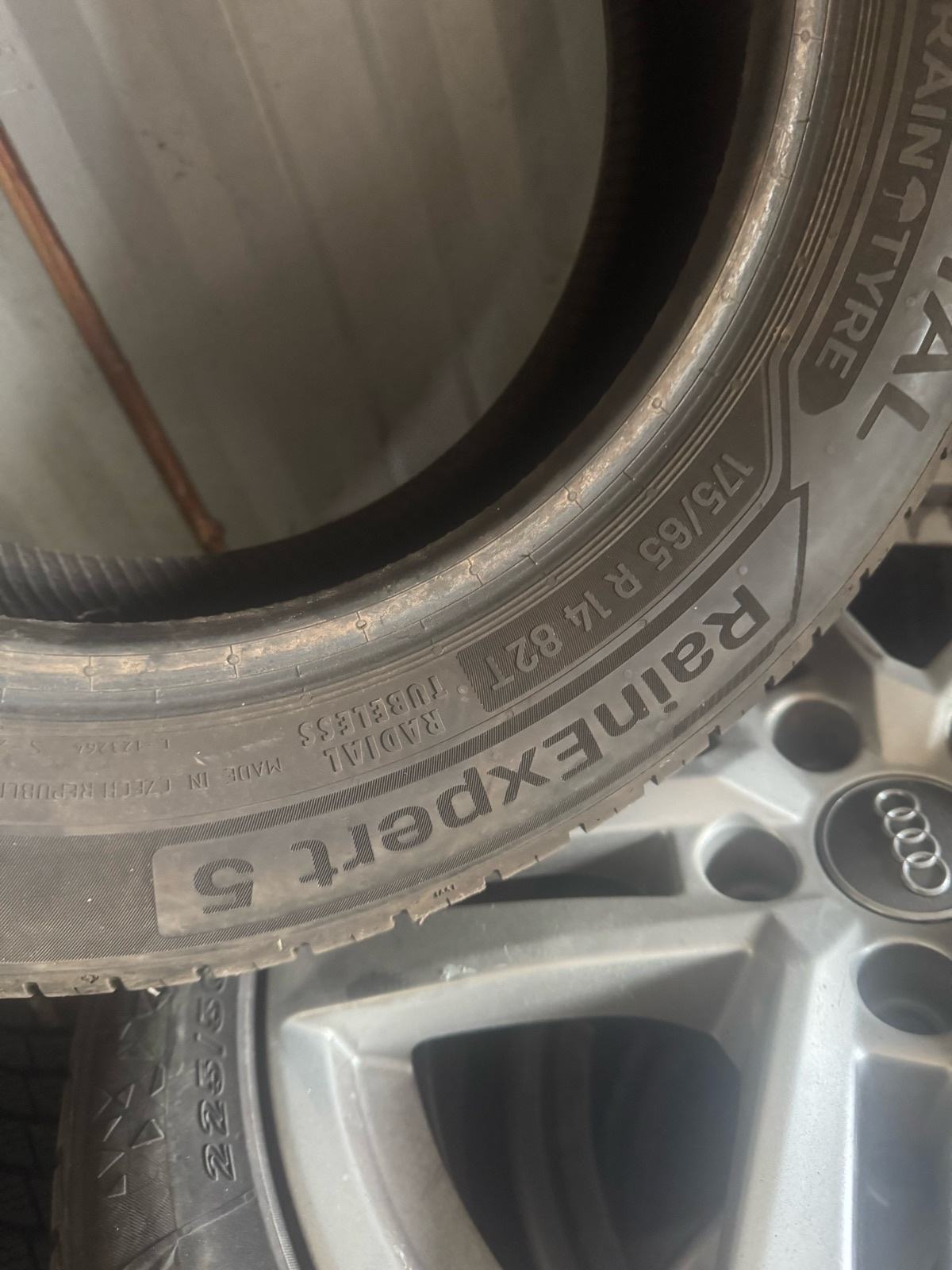 Gume ljetne Uniroyal 175/65/14 4 kom.