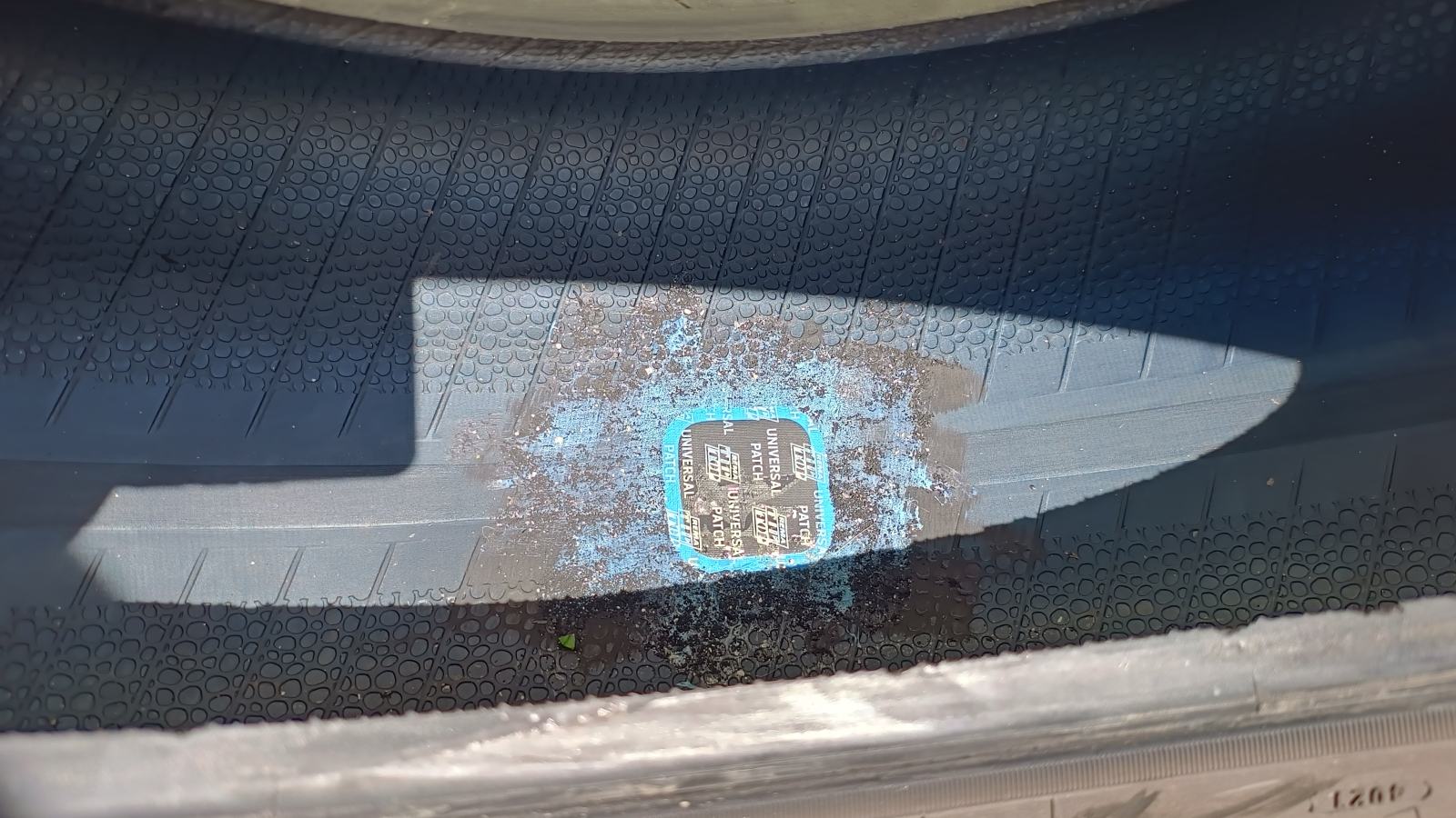 Gume zimske Dunlop 215/60/17 4 kom.