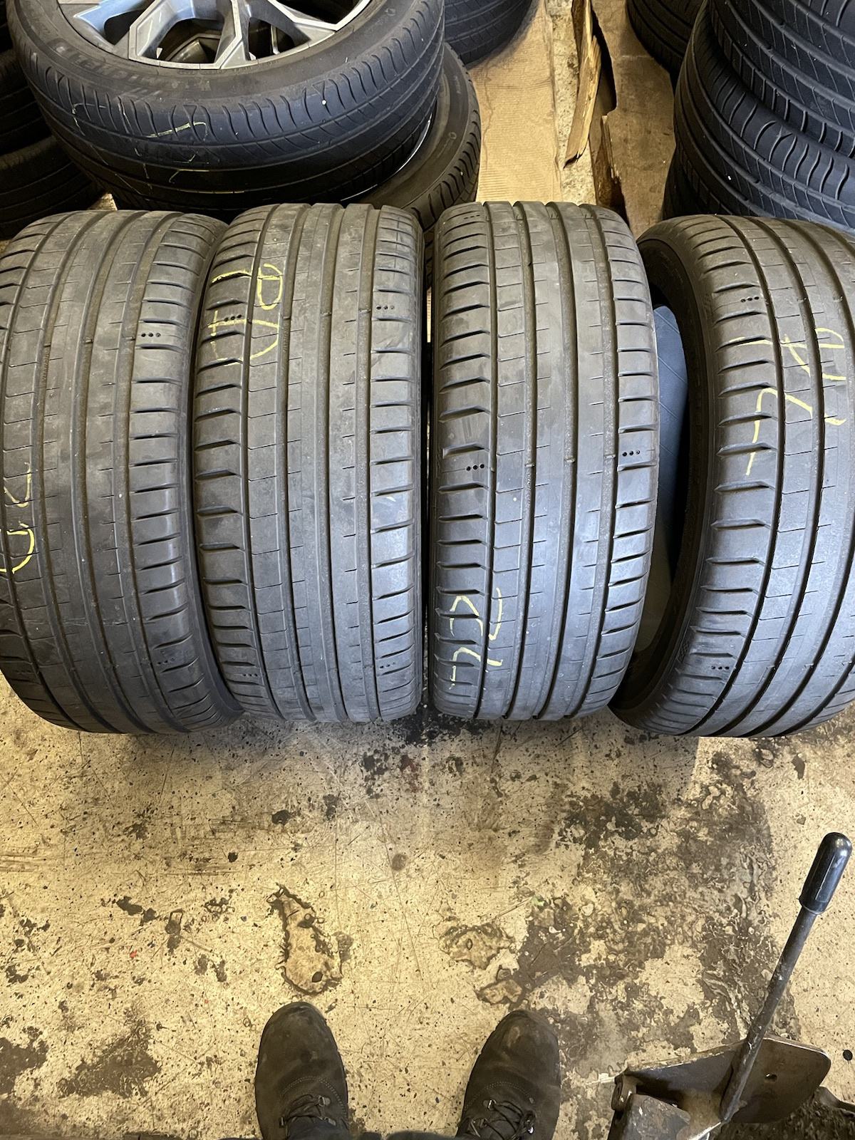 245/45/18 ljetna 4 kom.Dot 2022