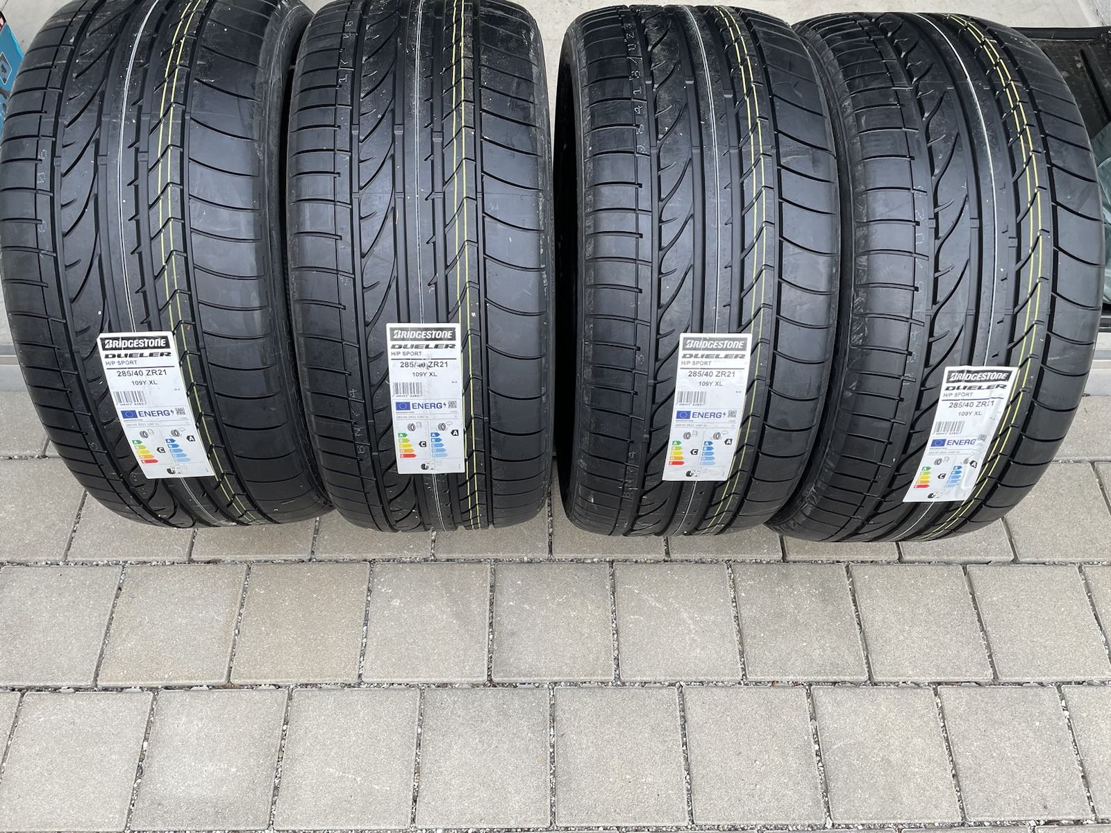 Bridgestone 285/40/21 ljetna 4 kom.