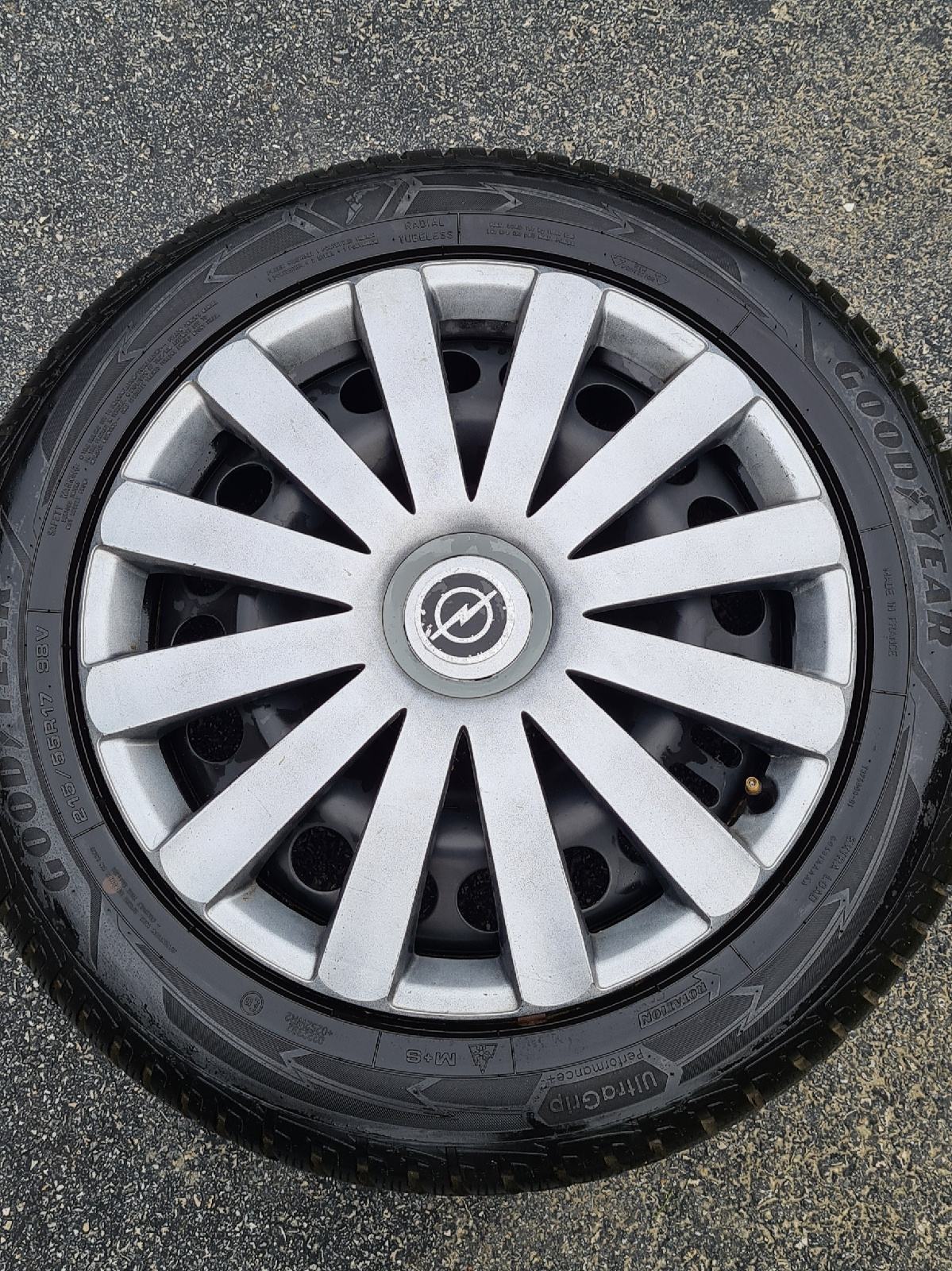 GOODYEAR UltraGrip Performance+