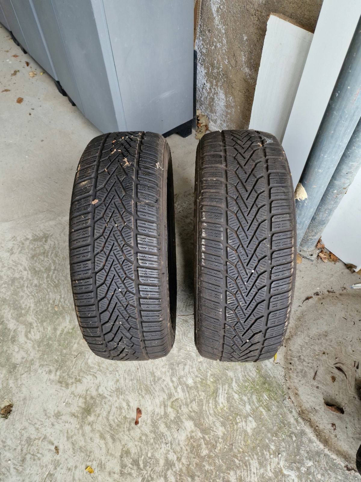 Zimske gume 2 Bridgestone ,2 Semperit 205/55/16