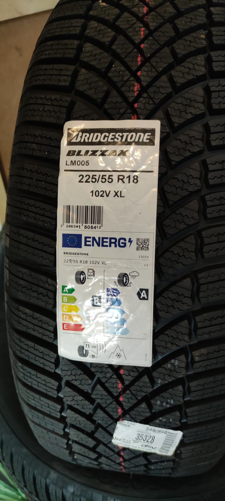 Gume Bridgestone 225/55/18 zimska 4 kom.