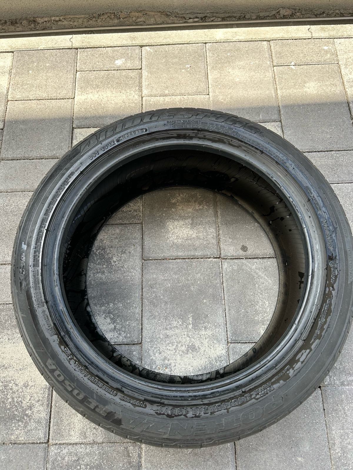 Gume Bridgestone 245/45/18 ljetna 4 kom.