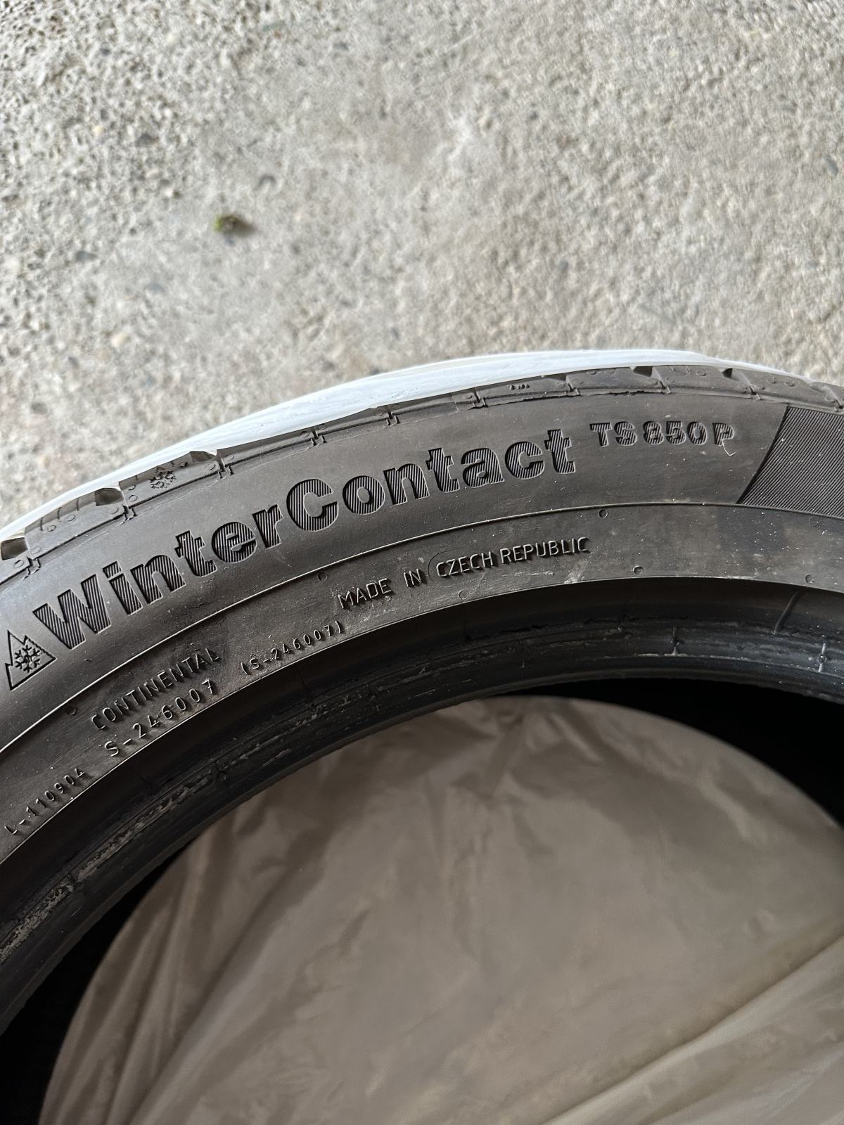 Gume Continental 245/45/18 zimska 4 kom.