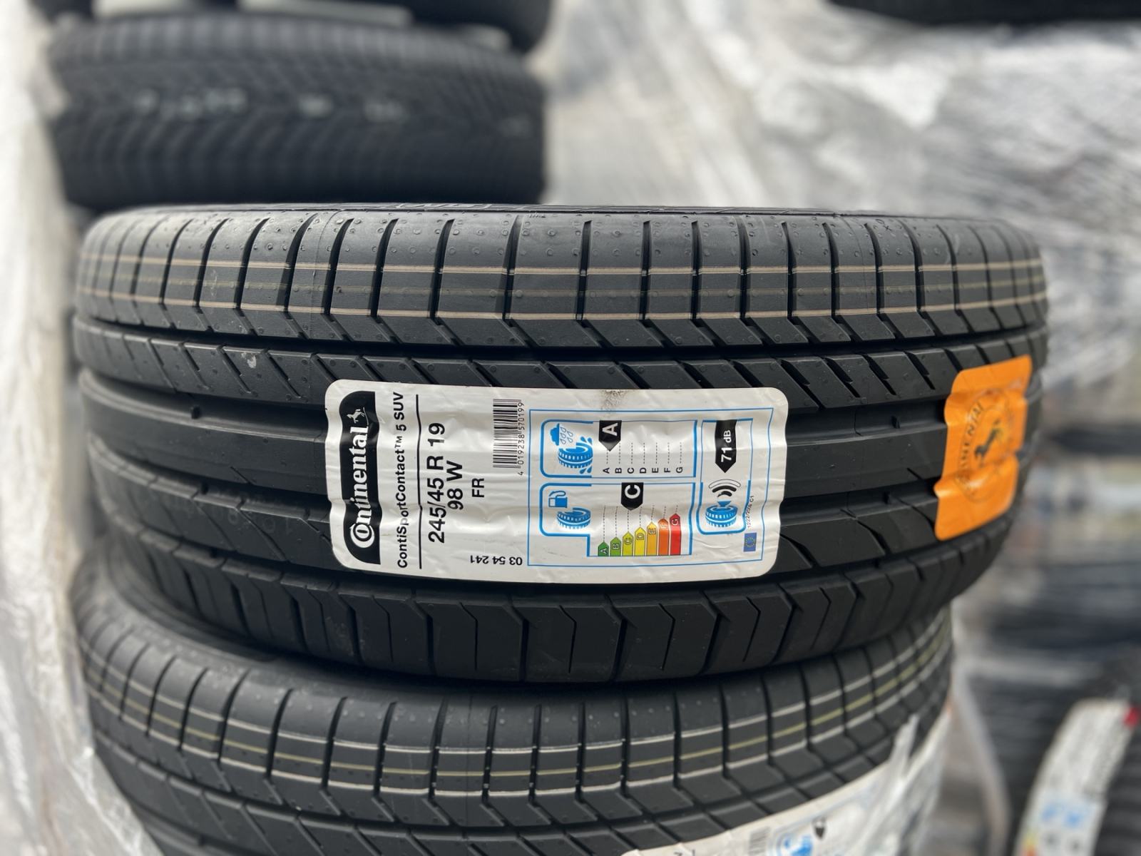 Gume Continental 245/45/19 ljetna 4 kom.