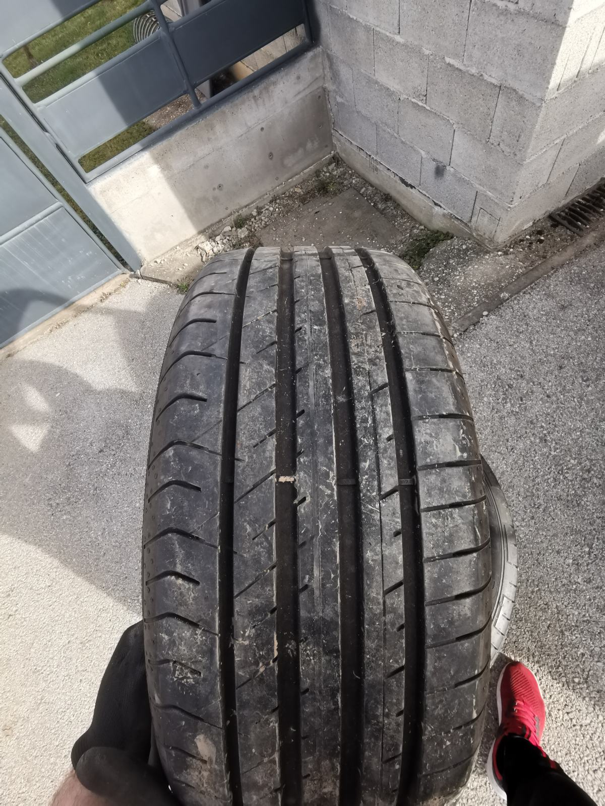 Gume Fulda 245/45/18 ljetna 4 kom.