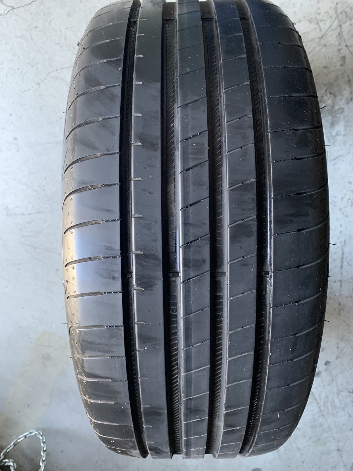 Gume Goodyear 245/45/18 ljetna 4 kom.