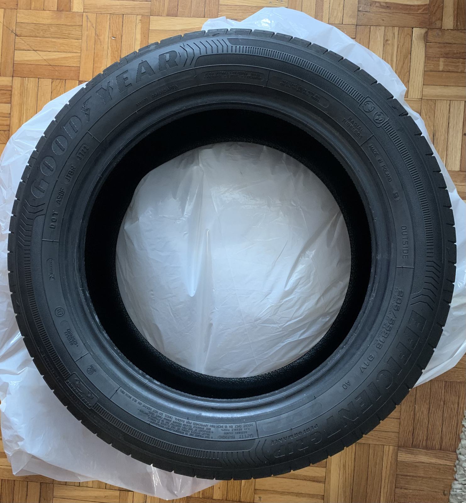 Gume Goodyear EfficientGrip Performance 205/55/16 ljetna 4 kom. nove