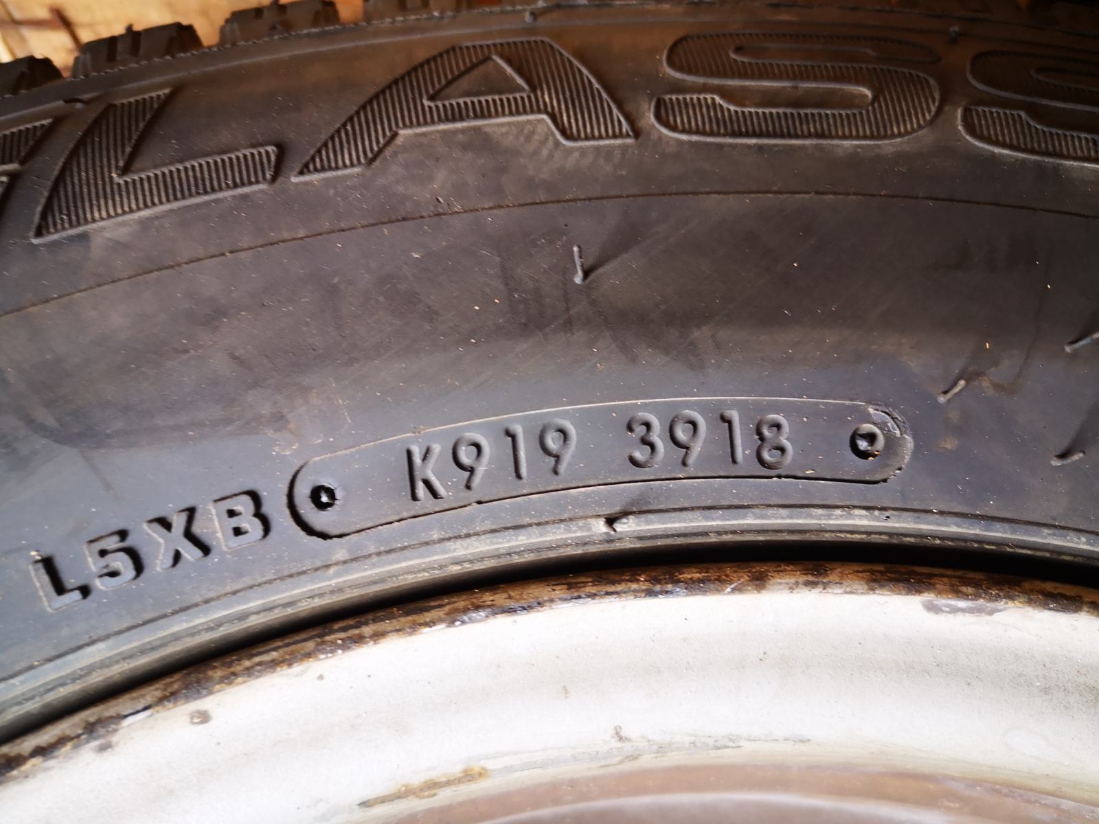 Gume Lassa 195/70/15 zimska 6+ kom.