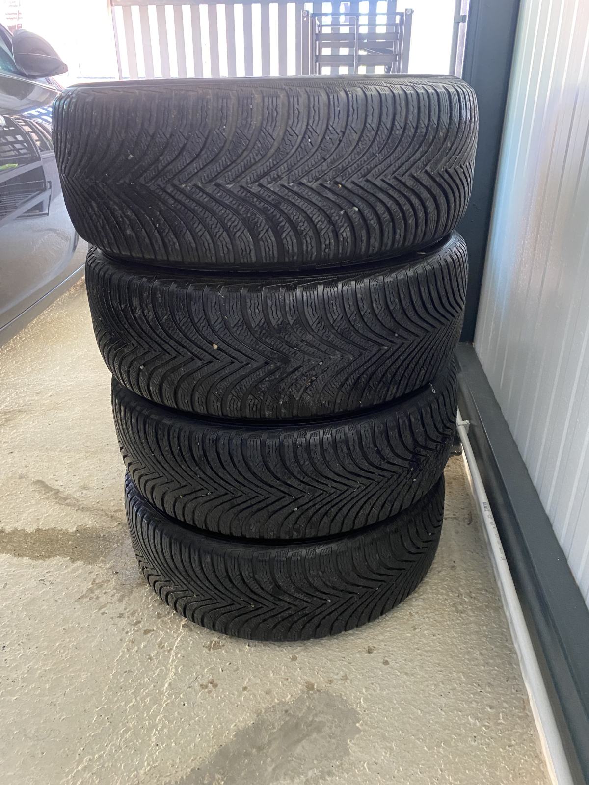 Gume Michelin 225/55/17 zimska 4 kom.