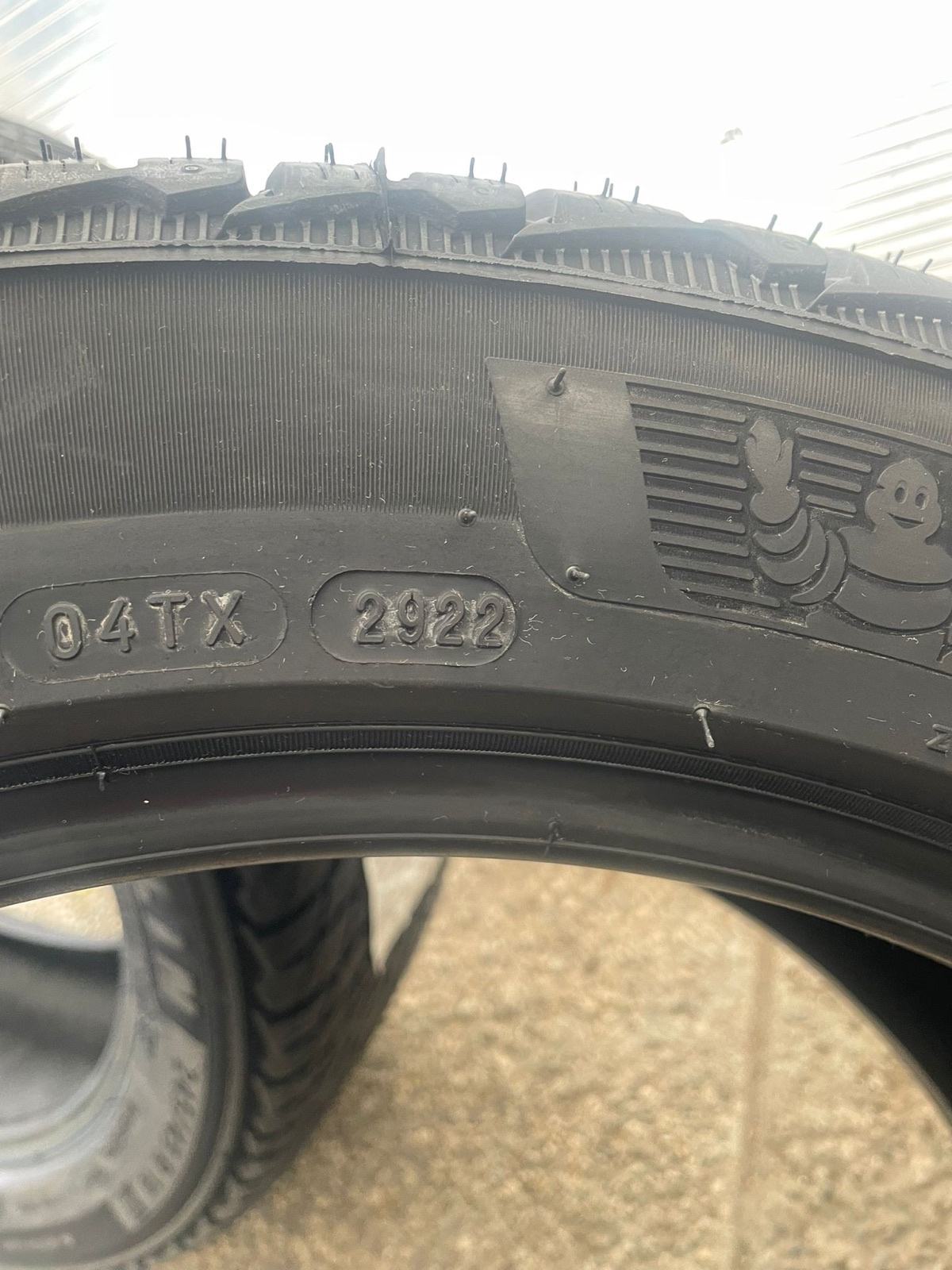 Gume Michelin 245/45/18 zimska 4 kom.