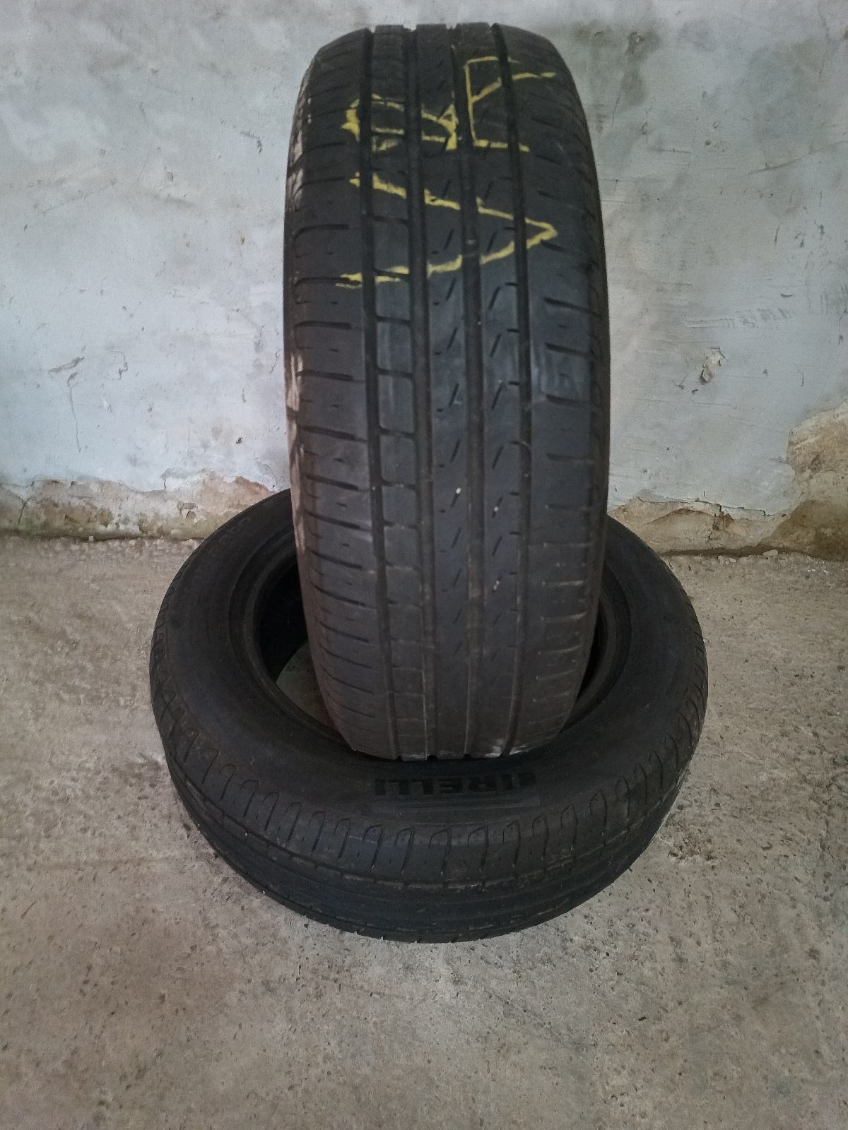 Gume Pirelli 225/65/16C zimska 2 kom.