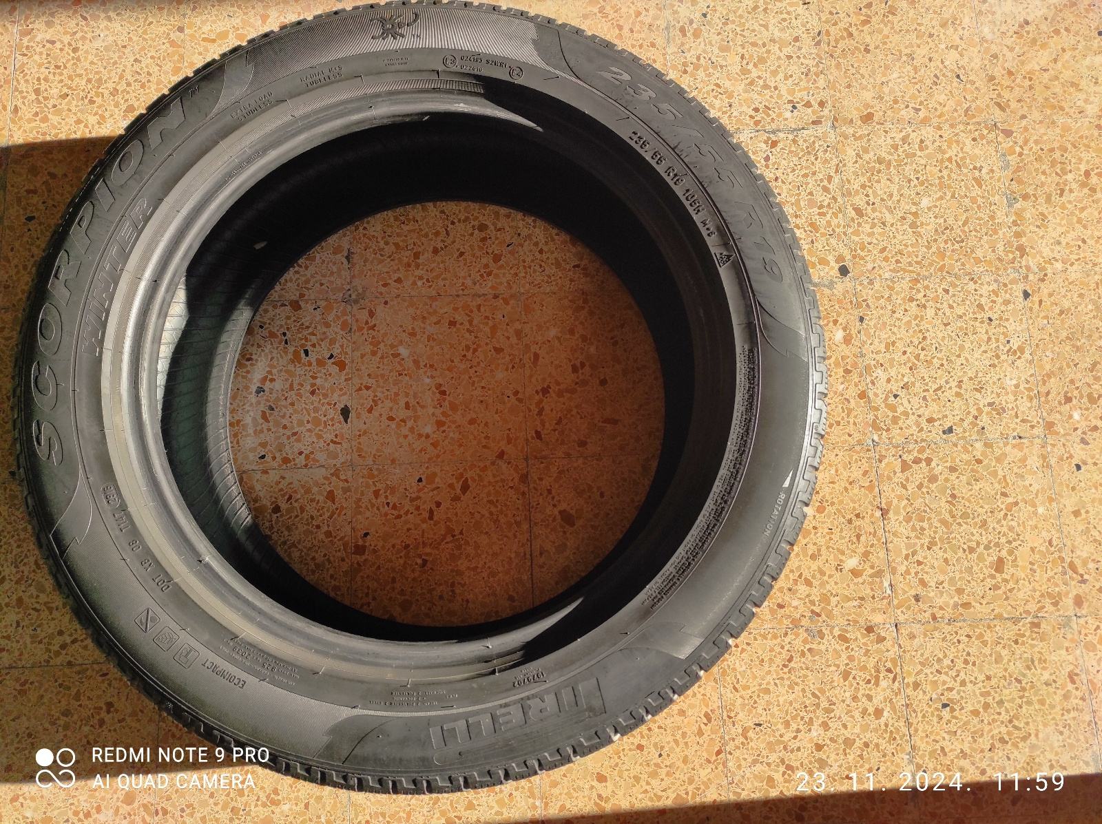 Gume Pirelli 235/55/19 zimska 4 kom.