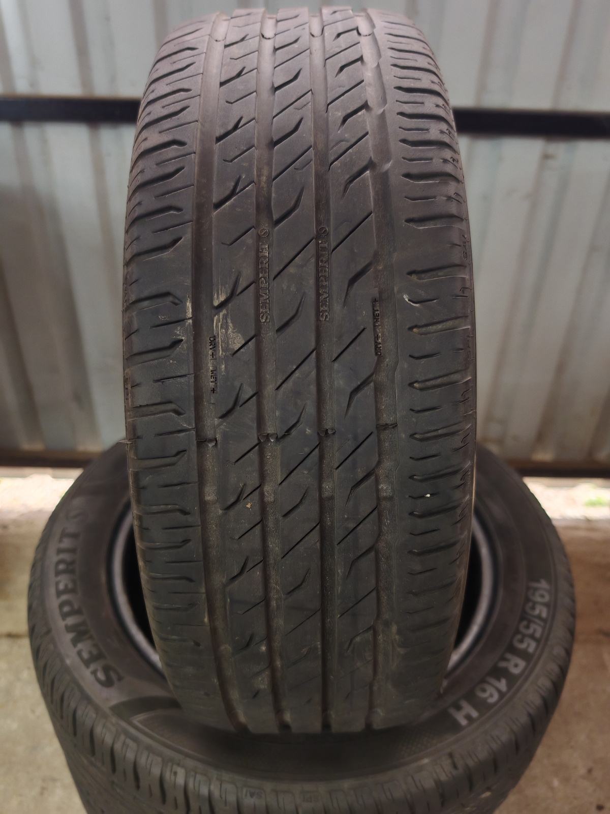 Gume Semperit 195/55/16 ljetna 4 kom.