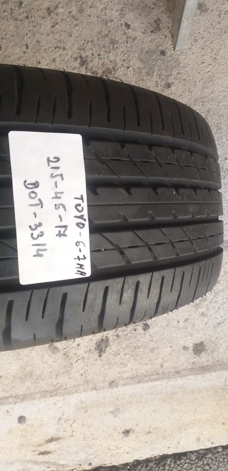 Gume Toyo 215/45/17 ljetna 4 kom.