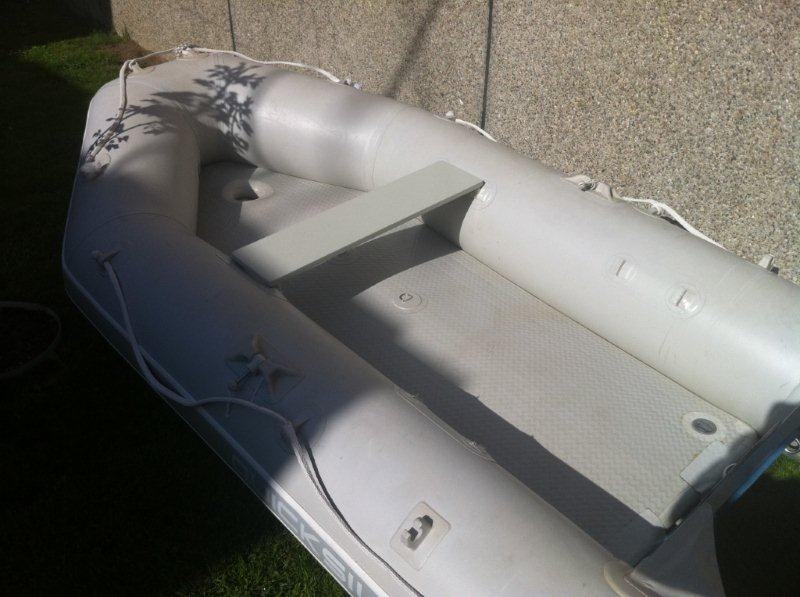 Quicksilver airdeck 330ad