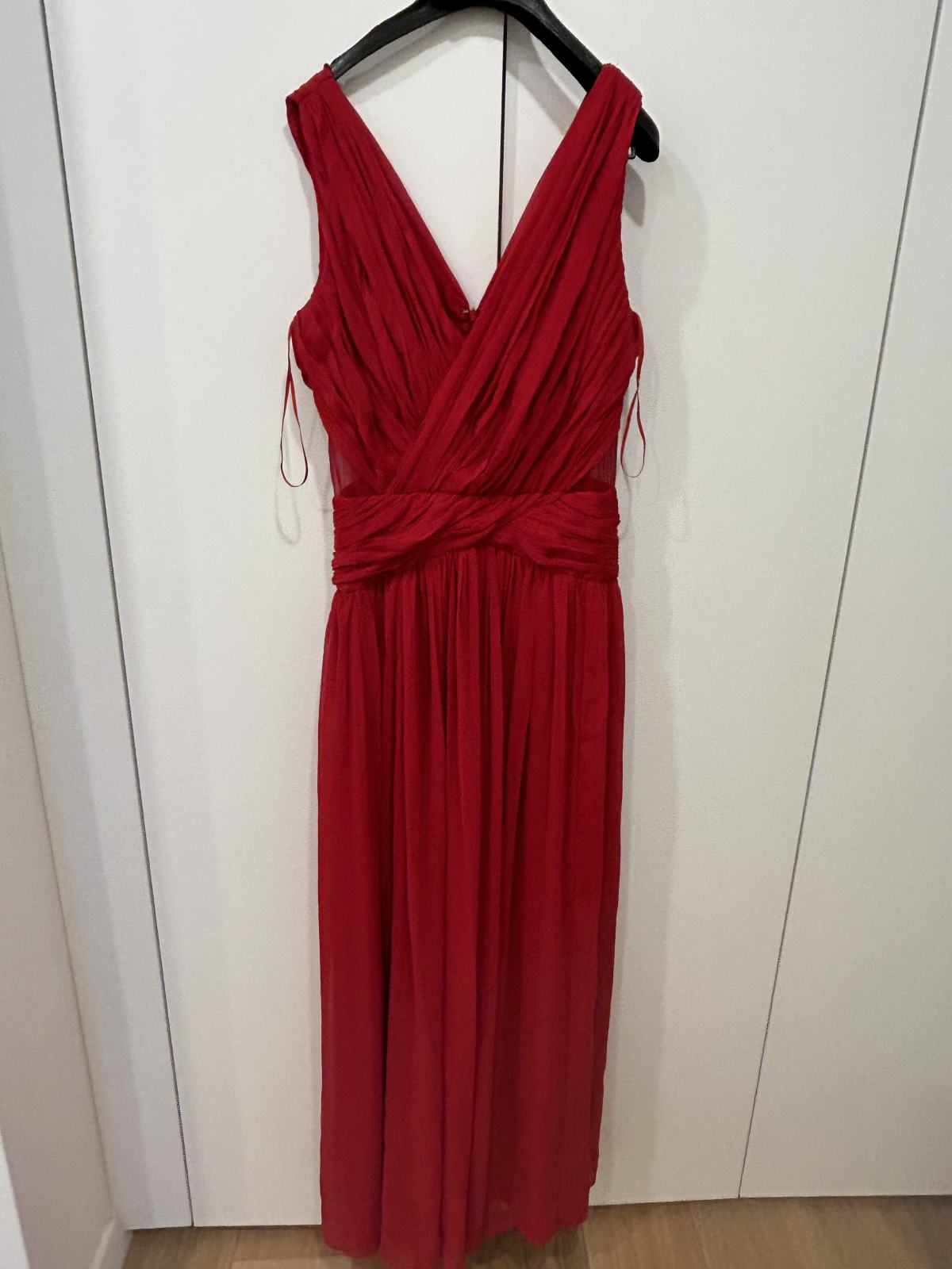 Duga crvena svečana haljina Mango