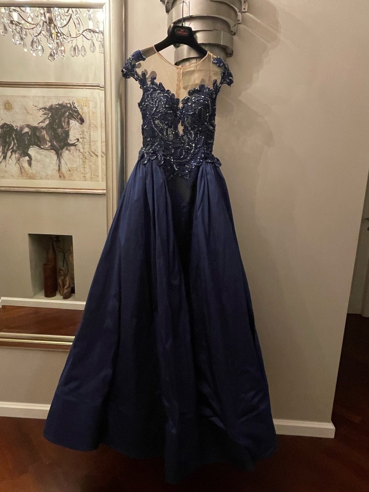 Ekskluzivna duga haljina Tarik Ediz (čipka i svila)