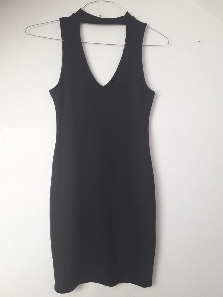 Uska crna mini haljina 36 viskoza