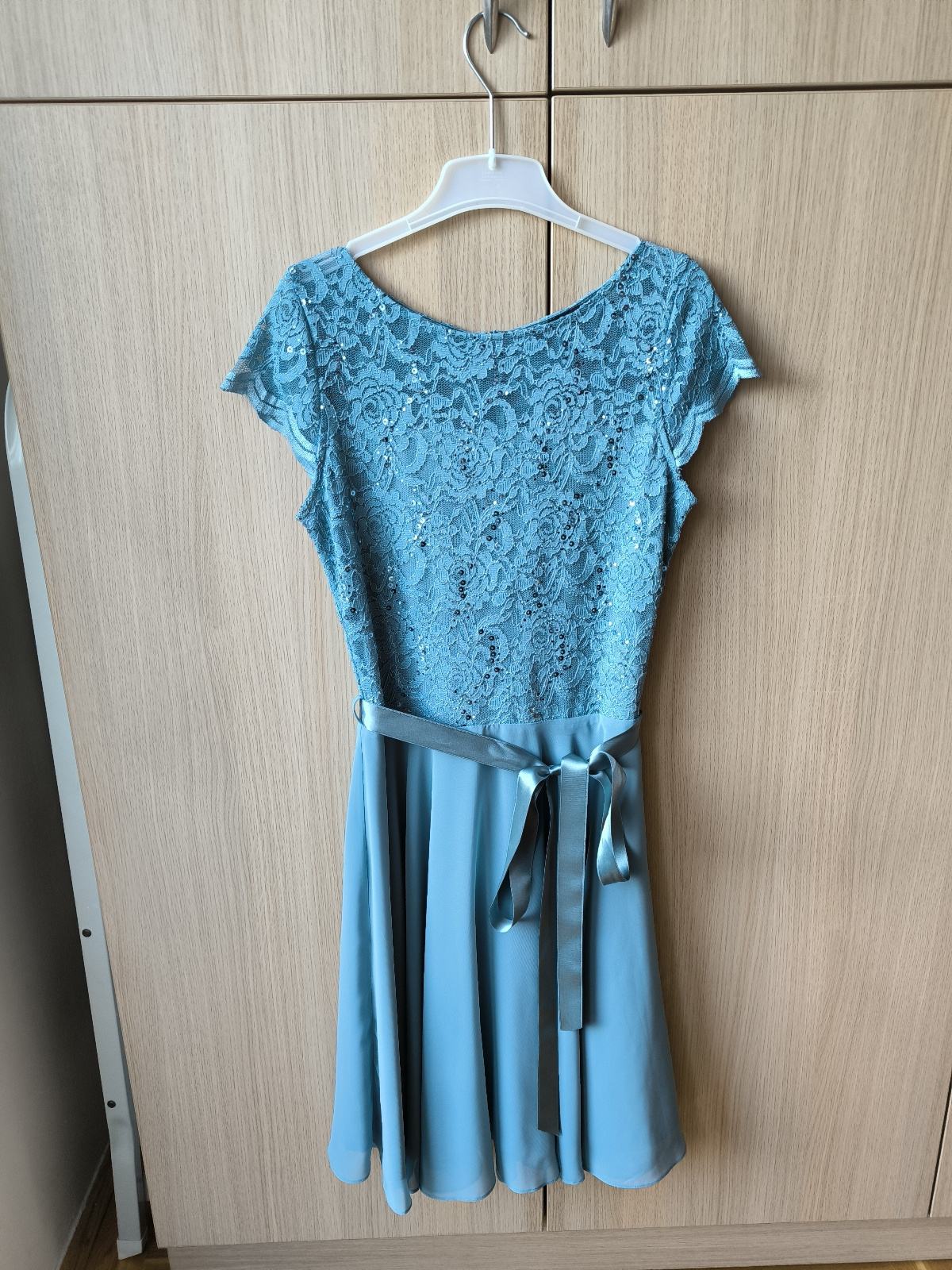 Ženska haljina br.38 (M), novo.