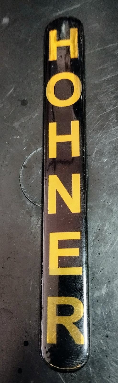 Hohner logo natpis