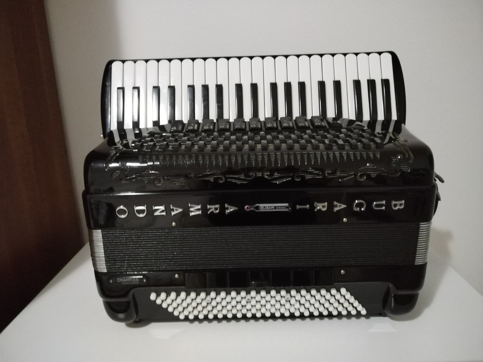 Armando bugari 120 b