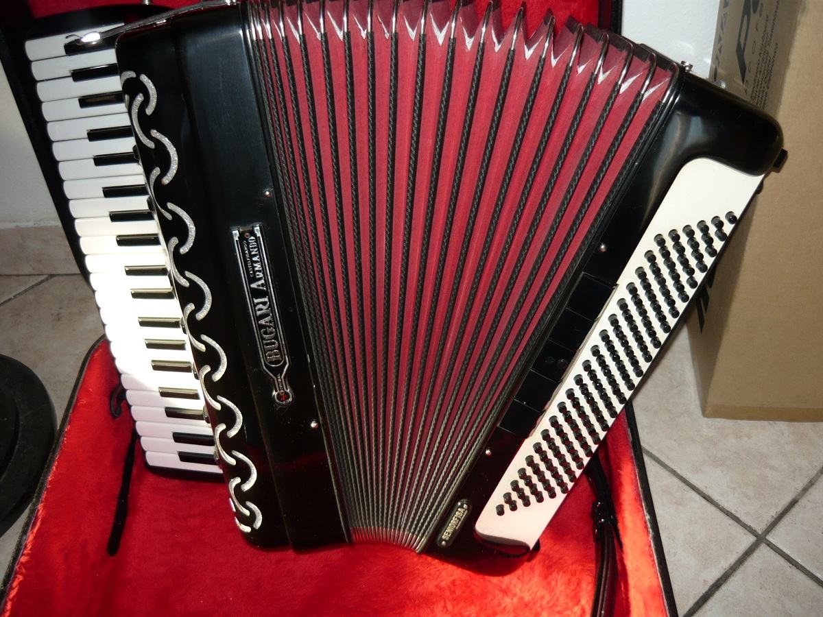 Bugari Armando seniorfisa, 120b, 4/5 glasna,picolo
