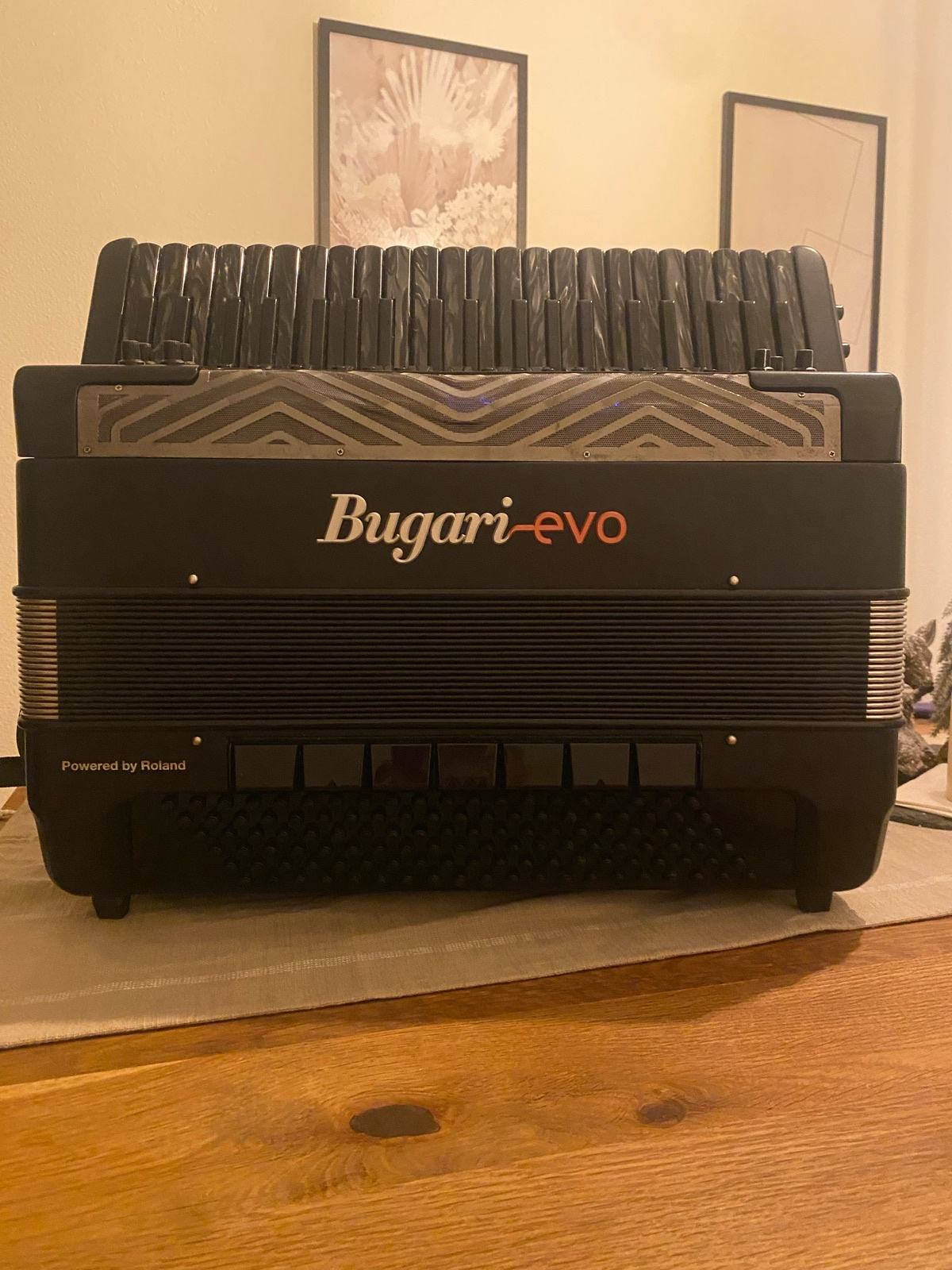 Bugari Evo-Black Edition
