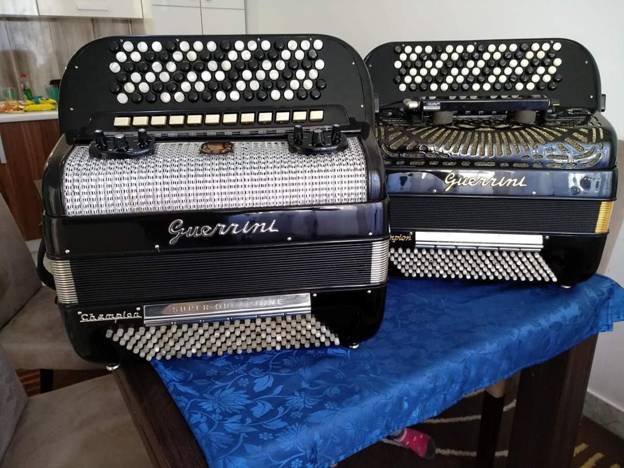 Guerrini champion dva komada = Zamjena