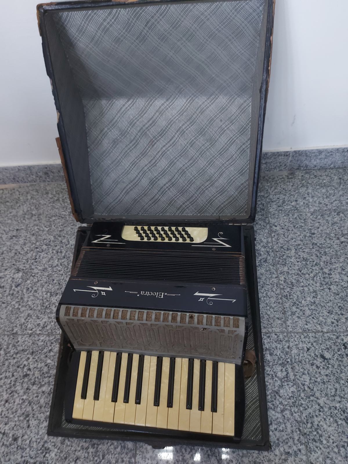 Harmonika Electra 32 basa