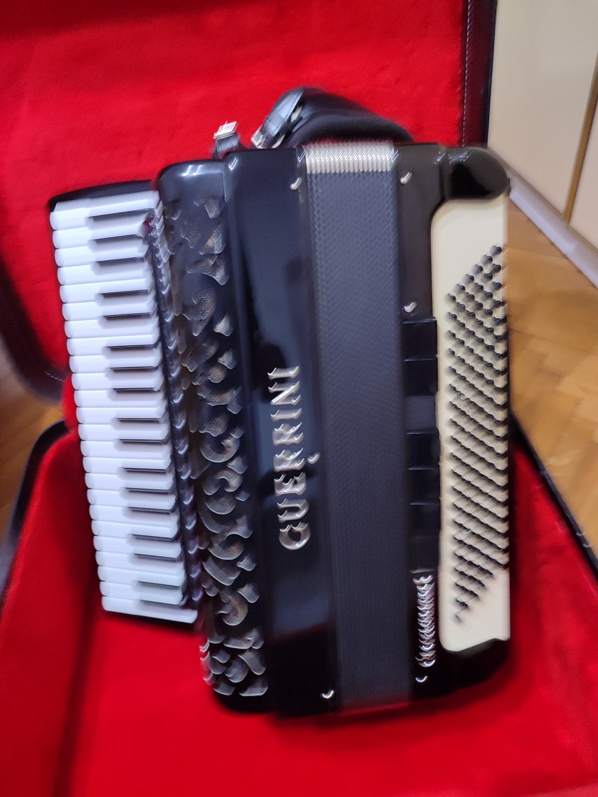 Harmonika Guerrini 120 b