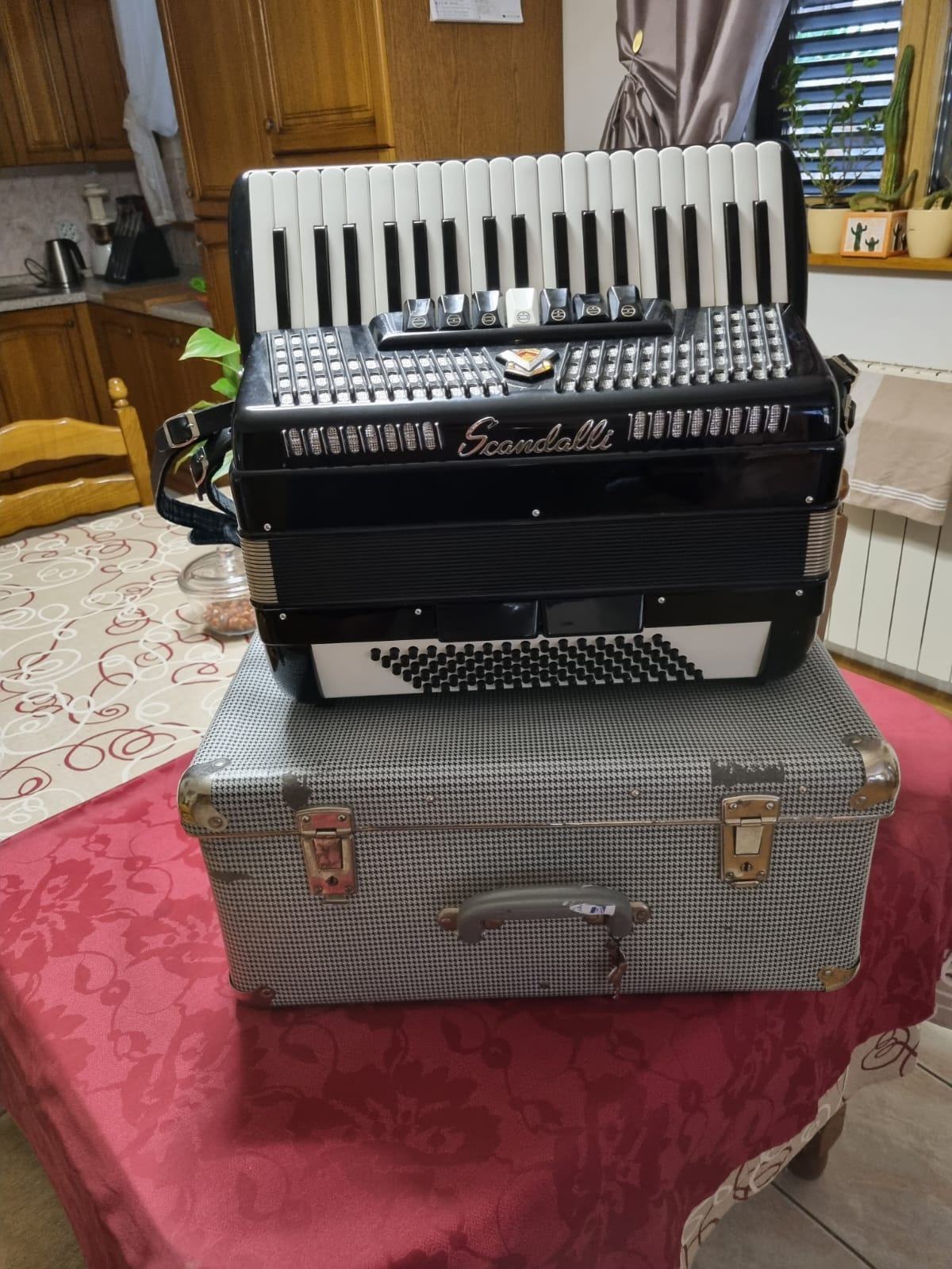 HARMONIKA SCANDALLI 96 BASOVA