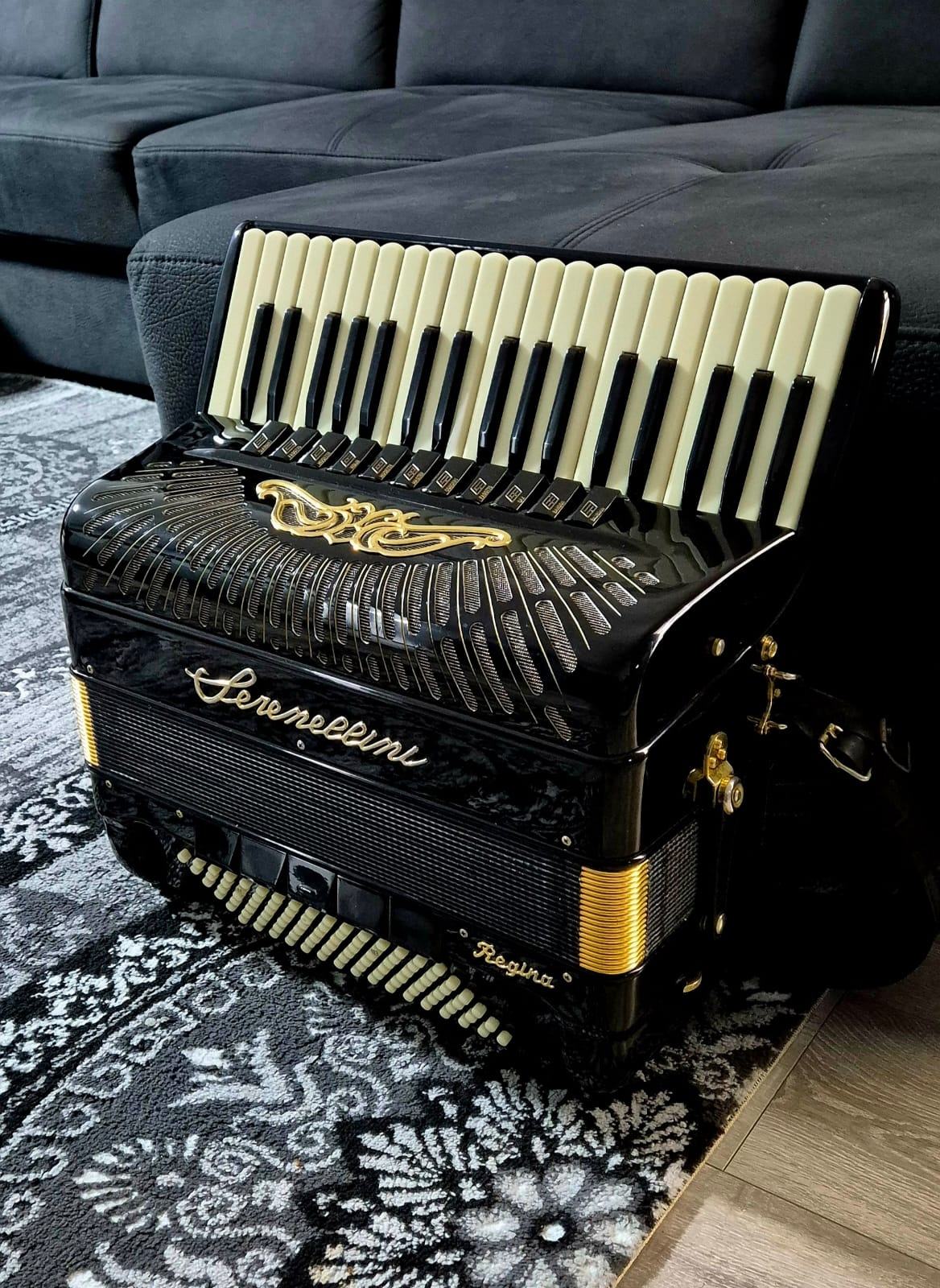 Harmonika Serenellini Regina GOLD 2+2 Cassotto Musette