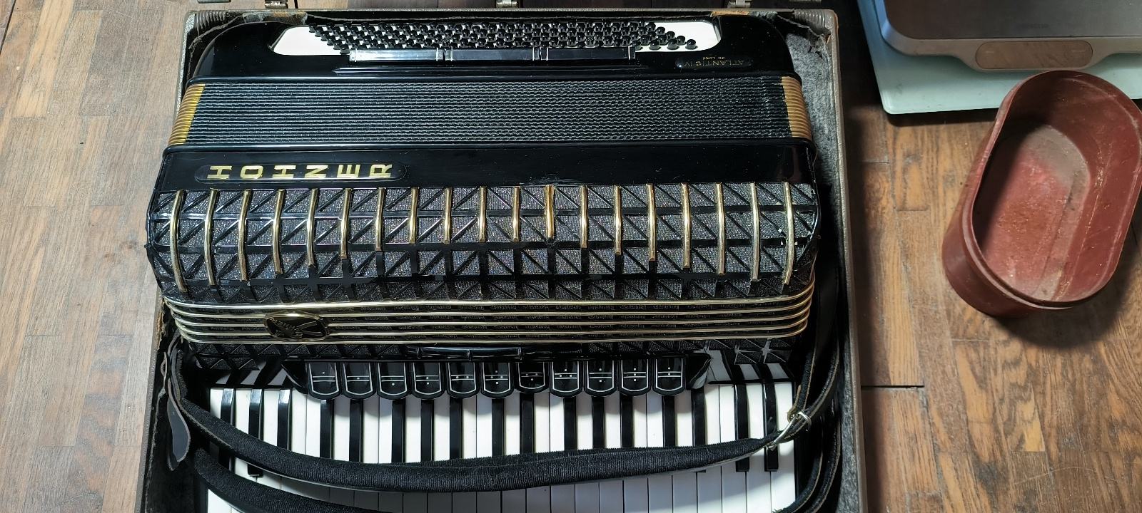 Hohner Atlatic 4 Delux Gold