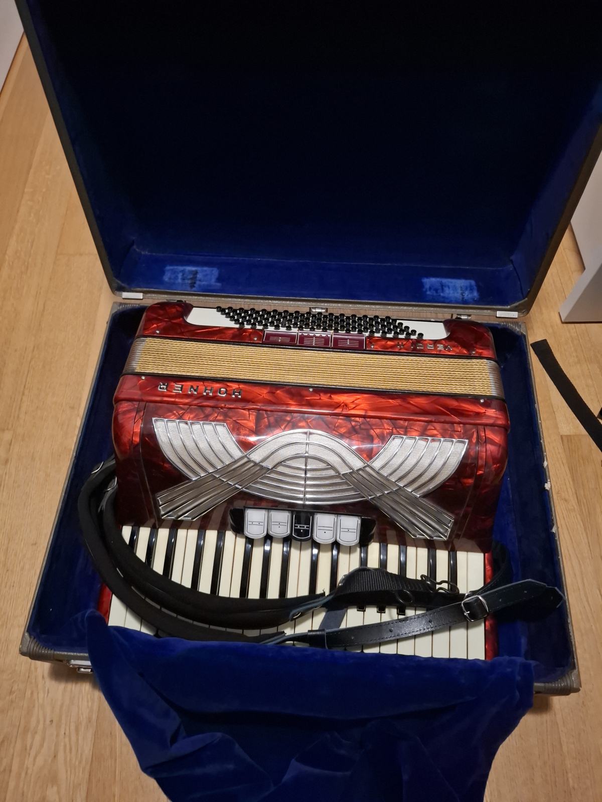 Hohner Verdi II 96 basova