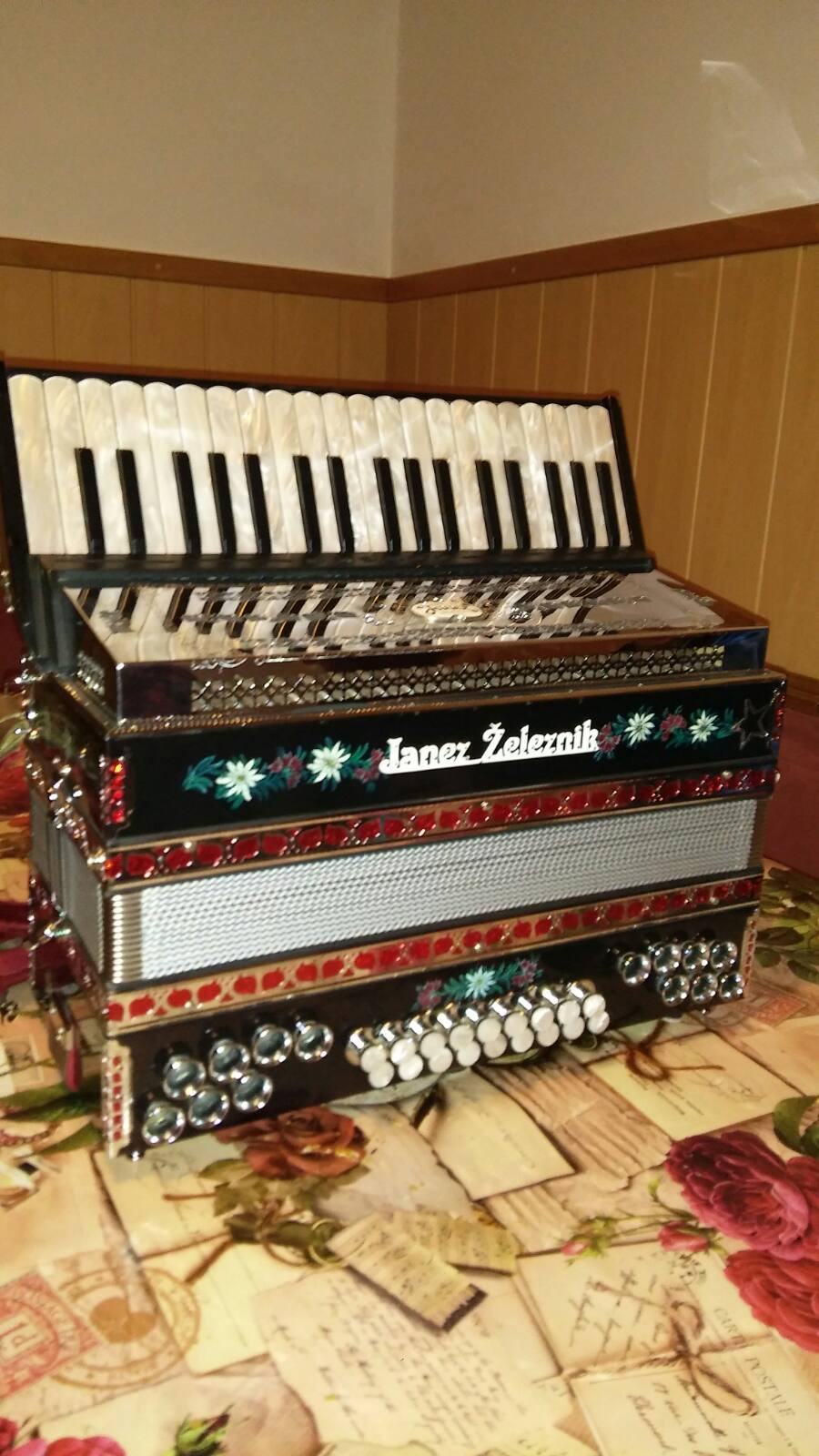 Janez železnik..Novo!!