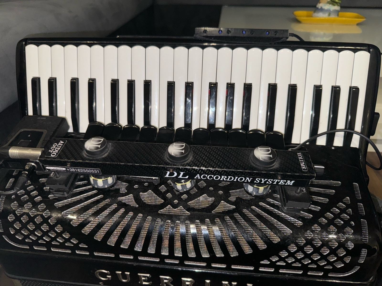 Letva(mikrofon) za harmoniku DL sa 3 Shure Beta 58a glave.