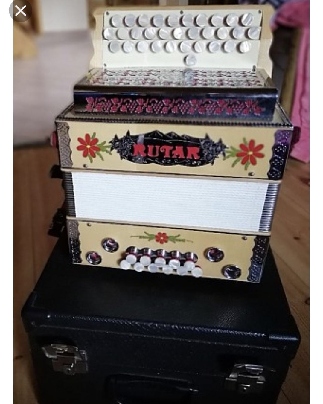 Prodajem diatoničnu harnoniku Rutar 27