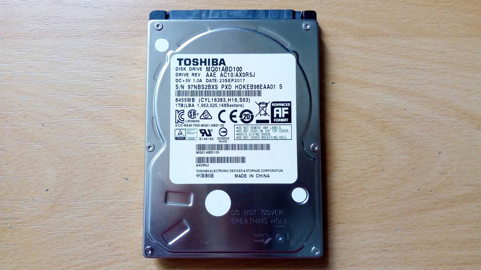 Tvrdi disk TOSHIBA MQ01ABD100 1TB 2.5