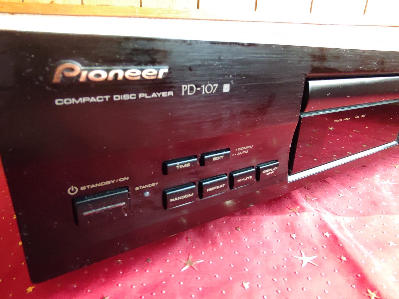 CD player Pioneer PD 107 za 100 kn