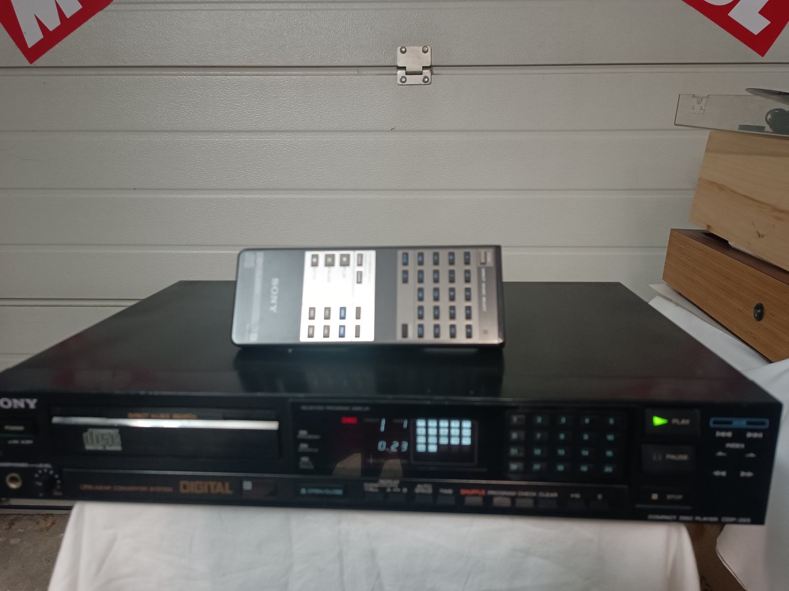 CD player SONY cdp-203