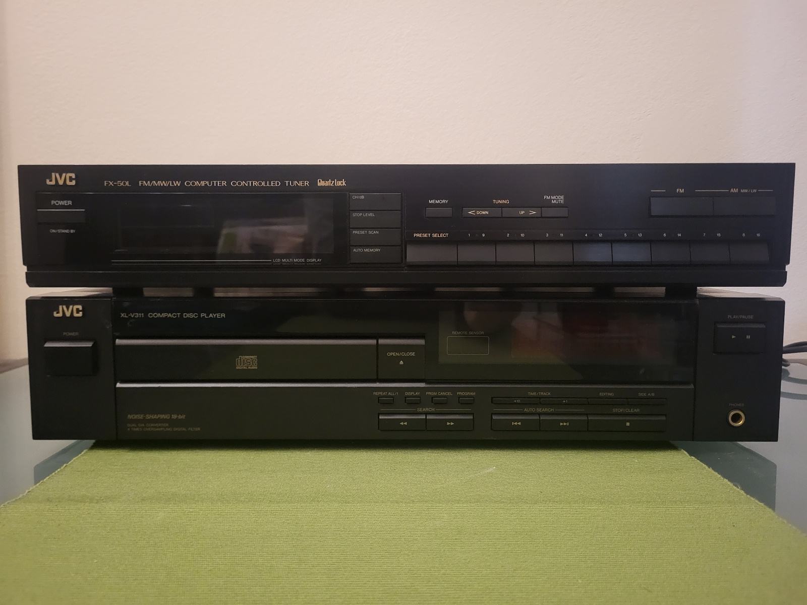 JVC TUNER I COMPACT DISC PLAYER ZA SAMO 100 EUR!