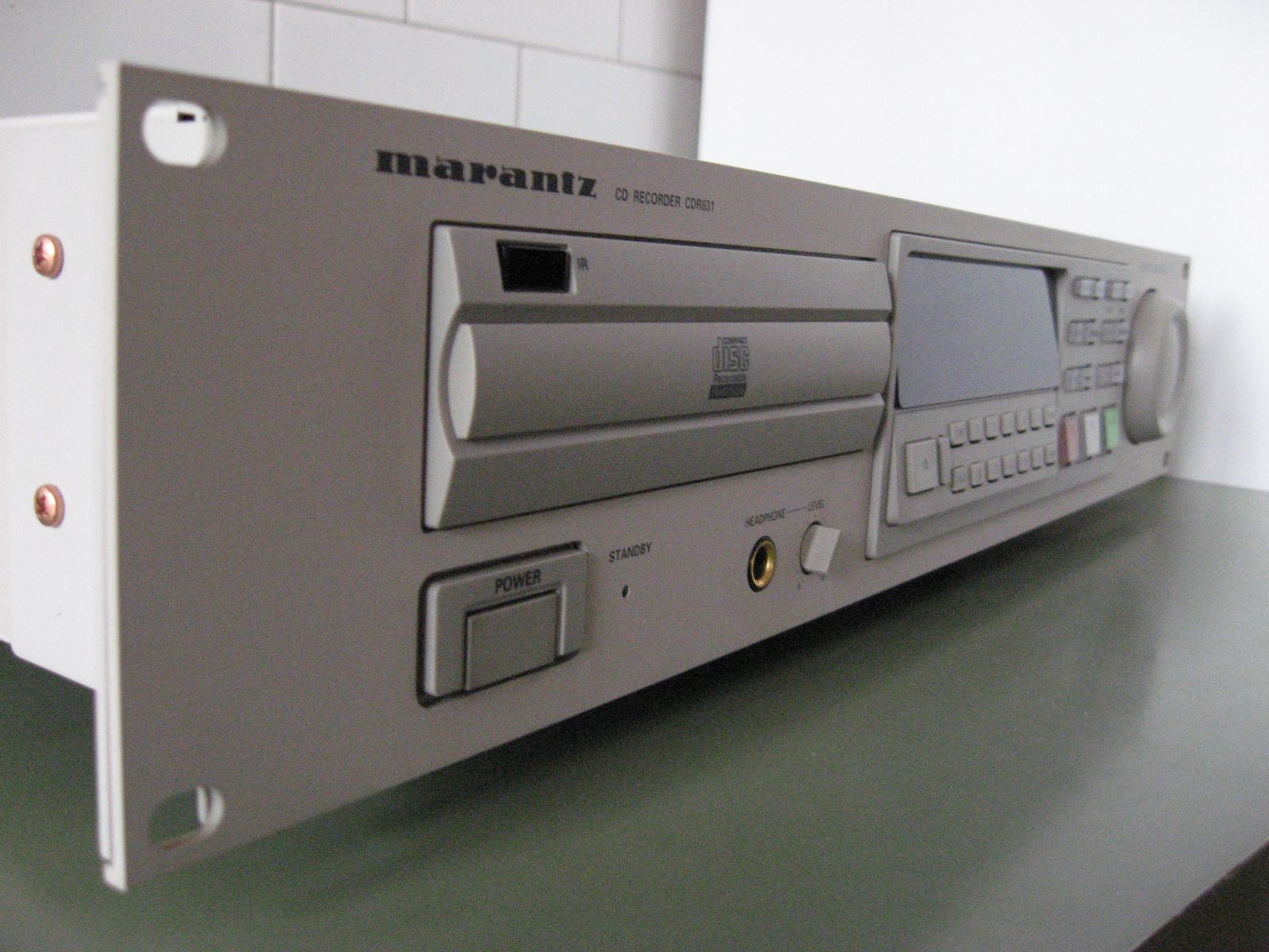 MARANTZ 631 PROFESSIONAL CDR