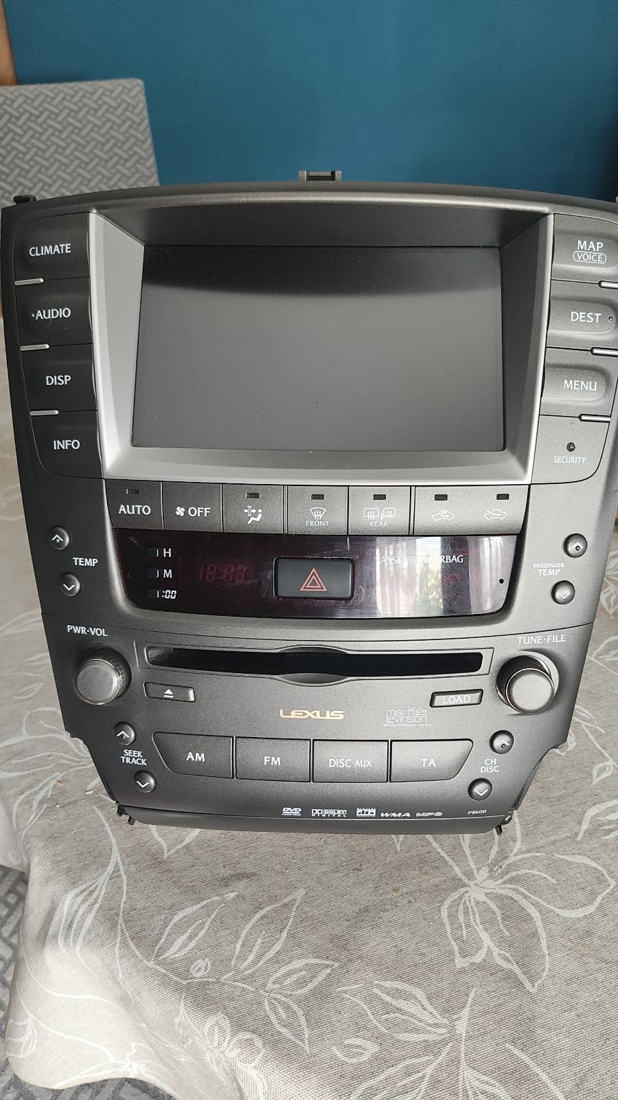 Multimedia Lexsus IS