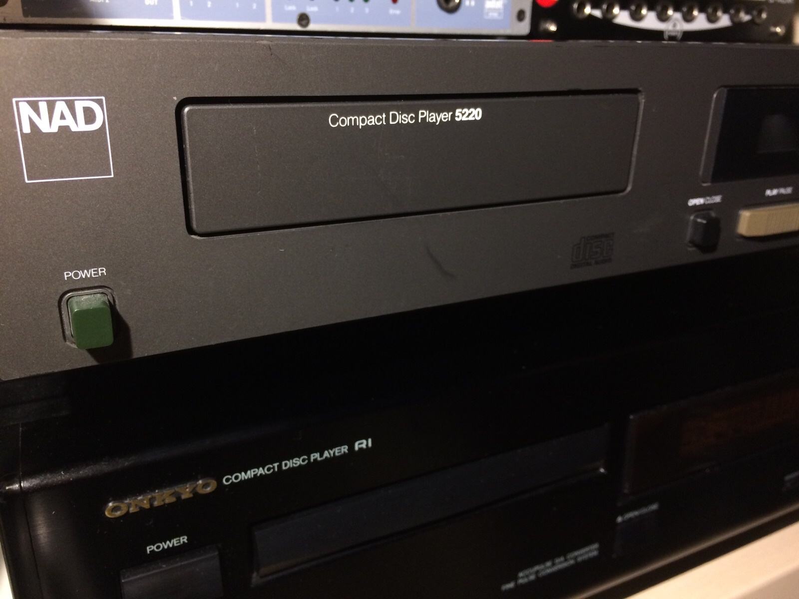 NAD 5220 compact disk player Vintage 1987 P/M